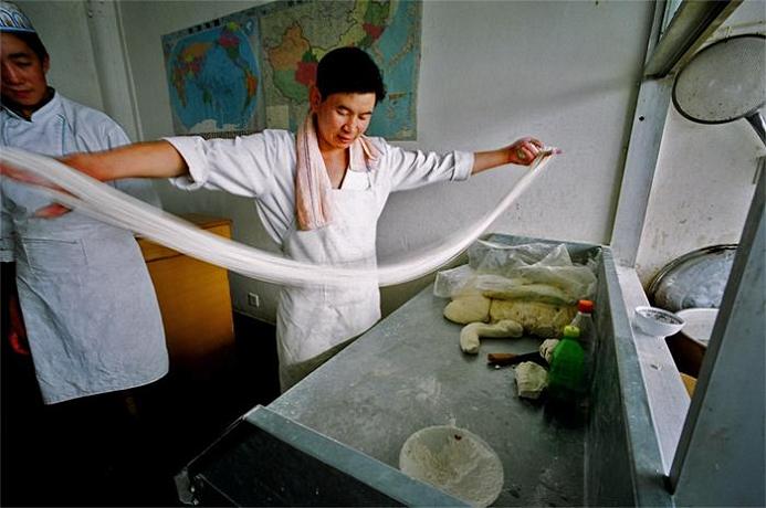 La Mian – The Ancient Art of Chinese Noodle Making » TwistedSifter