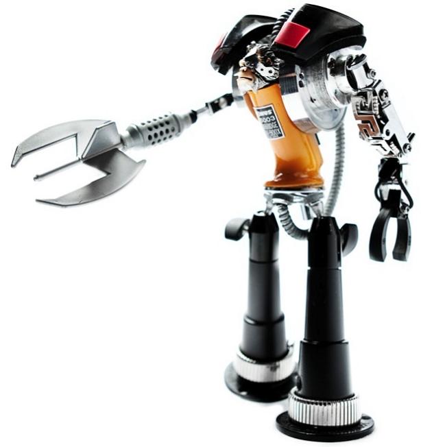 Incredible Robot Sculptures Made from Old Electronic Parts » TwistedSifter