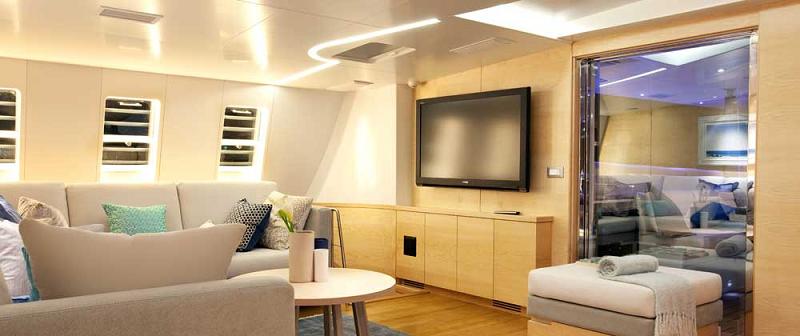 Necker Belle: The Ultimate Catamaran Experience [25 Pics] » TwistedSifter