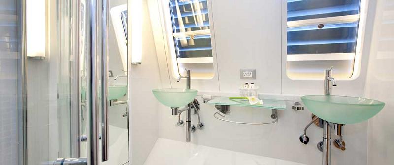 Necker Belle: The Ultimate Catamaran Experience [25 Pics] » TwistedSifter