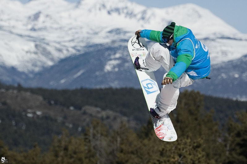 The 5 Essential Snowboard Grabs [20 Pics] » TwistedSifter
