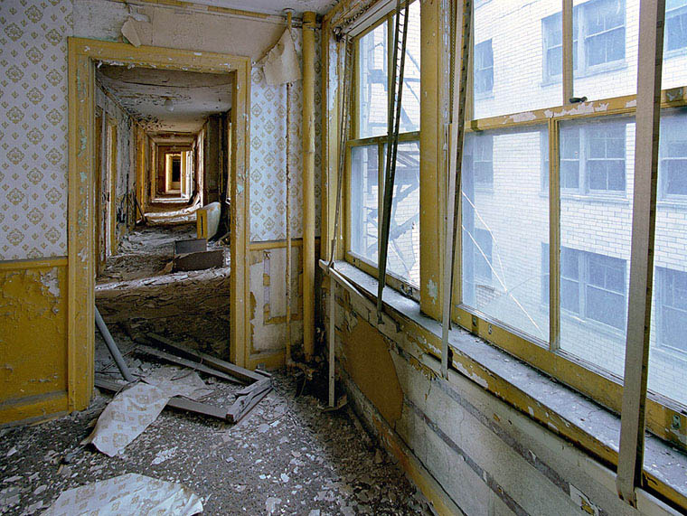 The Ruins of Detroit - TwistedSifter