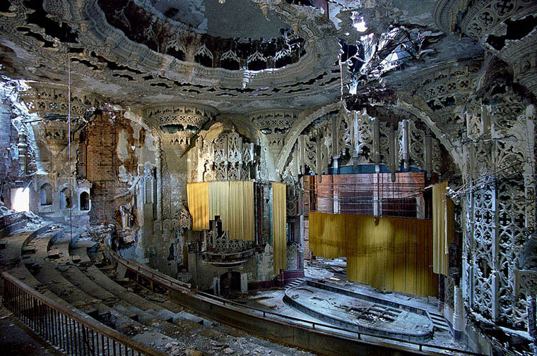 The Ruins of Detroit - TwistedSifter