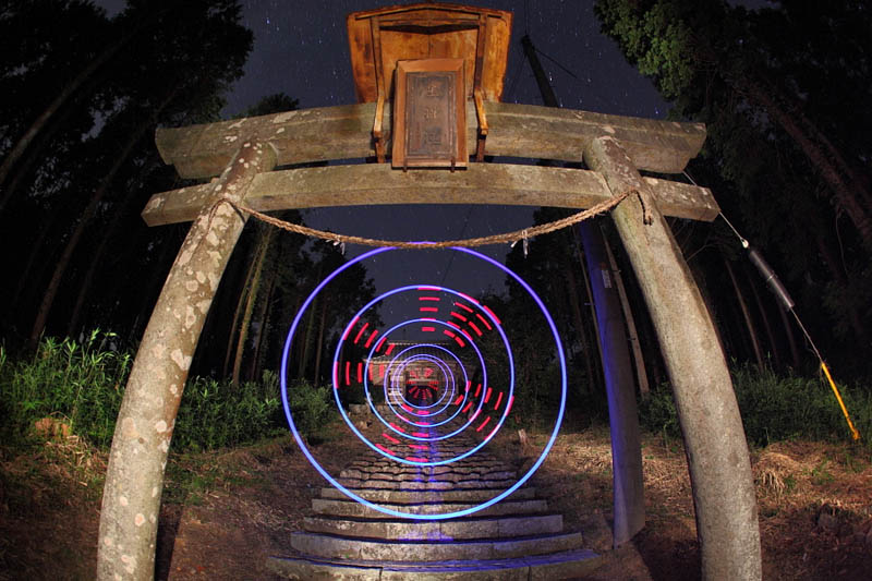 Amazing Light Paintings by Trevor Williams [25 pics] » TwistedSifter