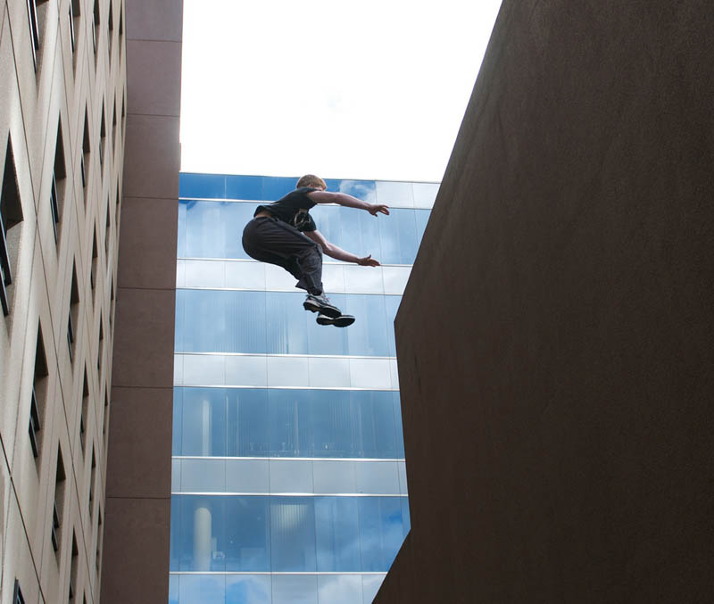 25 Incredible Parkour Photographs » TwistedSifter