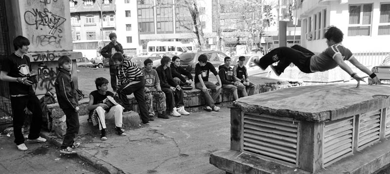 25 Incredible Parkour Photographs » TwistedSifter