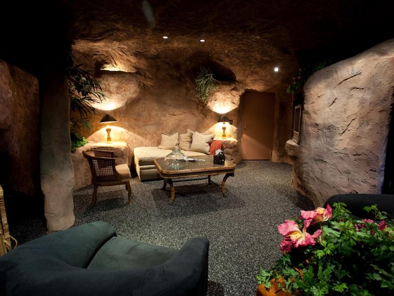 Crazy Party Compound in Las Vegas [20 pics] » TwistedSifter