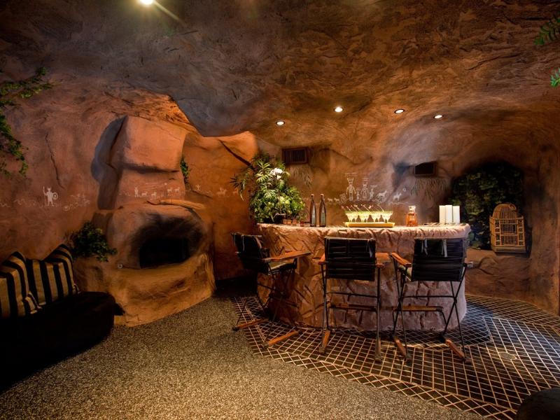 Crazy Party Compound in Las Vegas [20 pics] » TwistedSifter