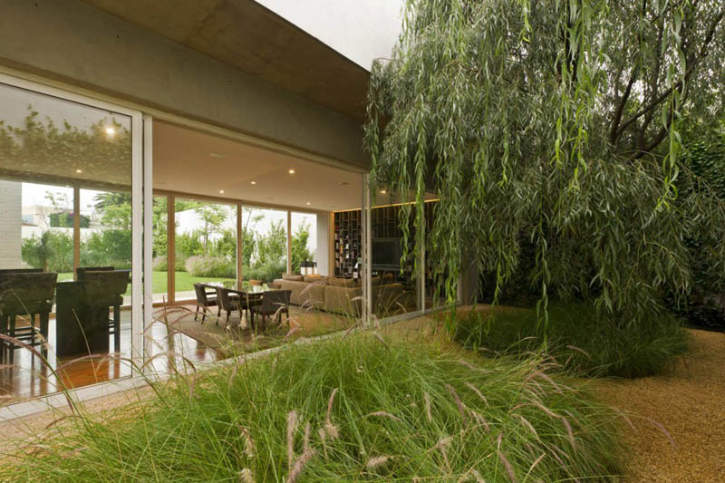 Gorgeous Inward Facing Home in Mexico City [30 pics] » TwistedSifter