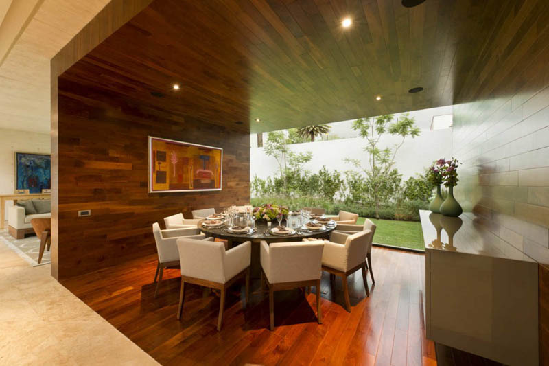 Gorgeous Inward Facing Home in Mexico City [30 pics] » TwistedSifter
