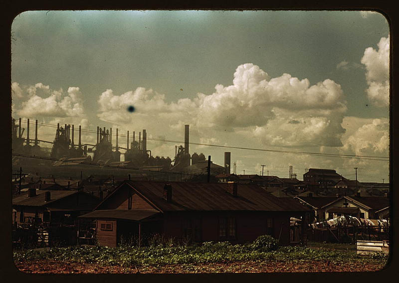 Historic Color Photos of U.S. Life in the 1940s - TwistedSifter