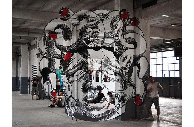 Anamorphic Medusa by Truly Design » TwistedSifter