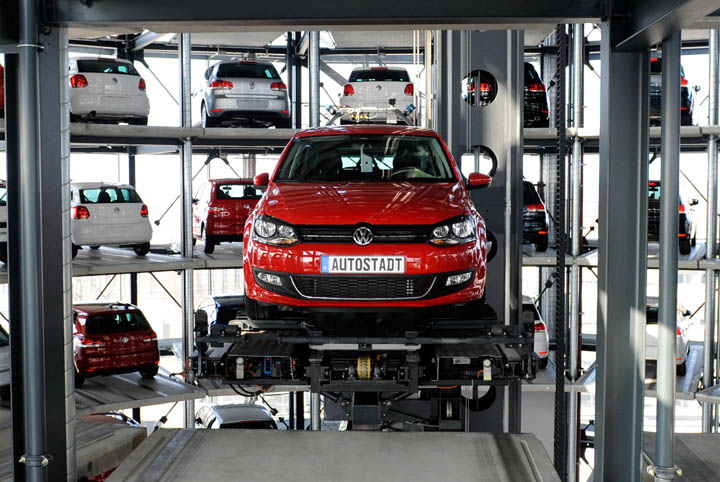 Volkswagen’s 800-Vehicle Car Towers in Germany » TwistedSifter