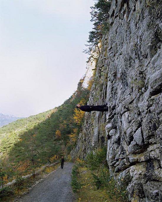 15 Gravity-Defying Images That Aren't Photoshopped - TwistedSifter