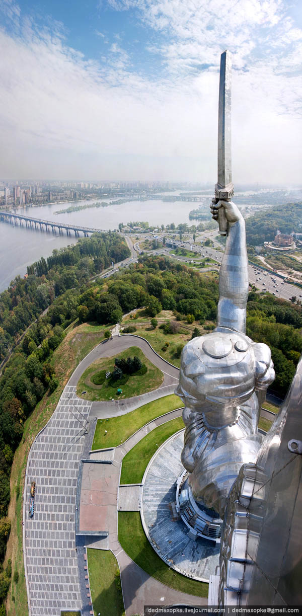 25 Death-Defying Photos by Vadim Makhorov - TwistedSifter