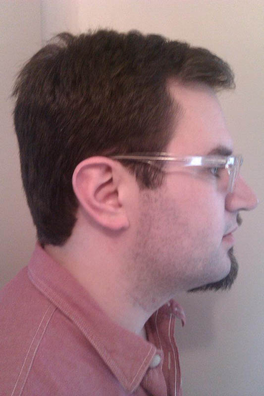 This Guy Went All Out for the Ultimate Driver’s License Photo ...