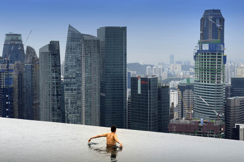 The Infinity Pool in the Sky » TwistedSifter