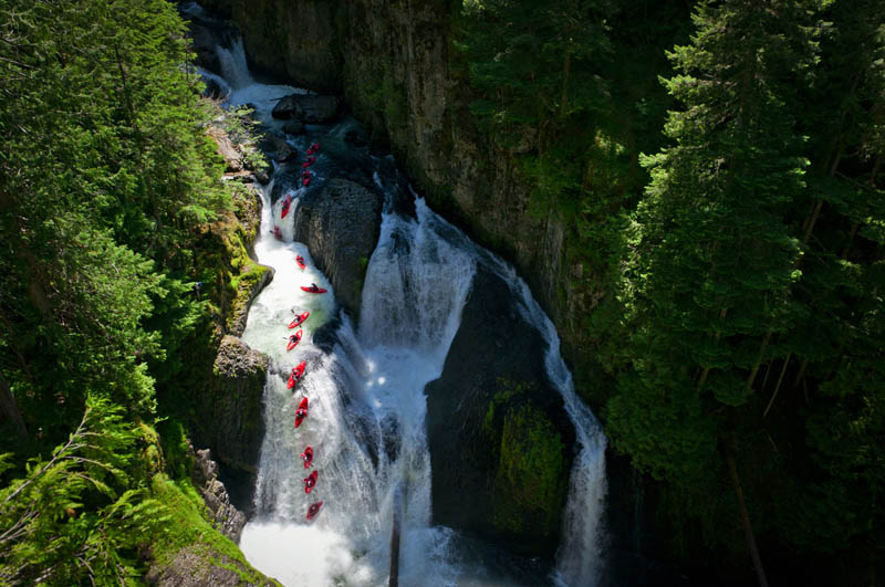 The Top 30 Whitewater Kayaking Photos by Red Bull » TwistedSifter
