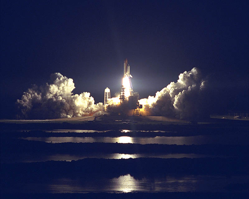 A History of NASA Rocket Launches in 25 High-Quality Photos - TwistedSifter