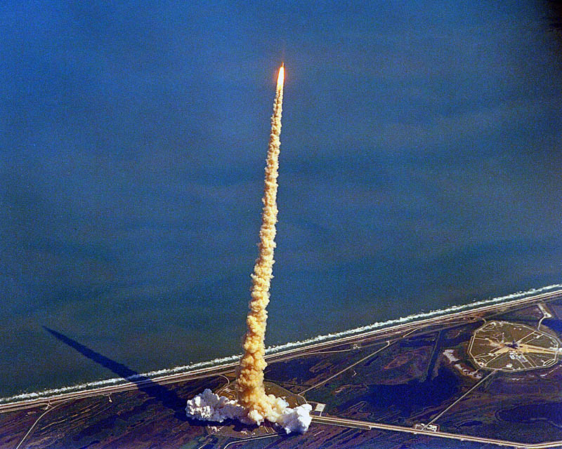 A History of NASA Rocket Launches in 25 High-Quality Photos » TwistedSifter