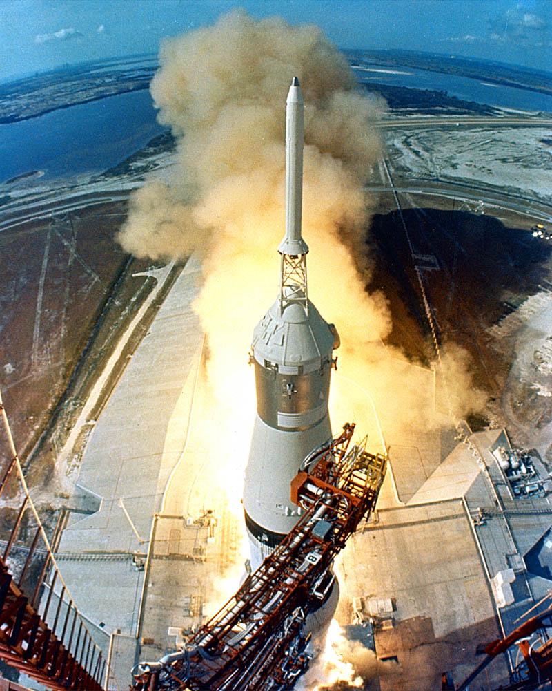 A History of NASA Rocket Launches in 25 High-Quality Photos - TwistedSifter