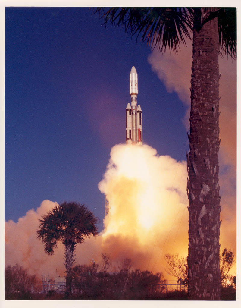 A History of NASA Rocket Launches in 25 High-Quality Photos » TwistedSifter