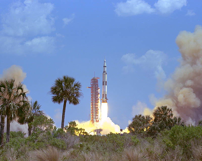 A History of NASA Rocket Launches in 25 High-Quality Photos » TwistedSifter