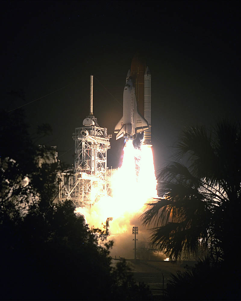A History of NASA Rocket Launches in 25 High-Quality Photos » TwistedSifter