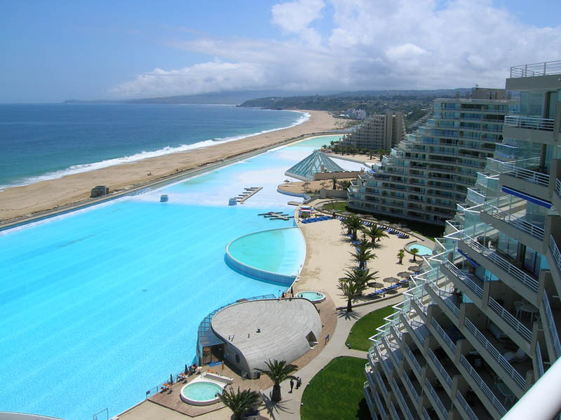 The Largest Swimming Pool in the World - TwistedSifter
