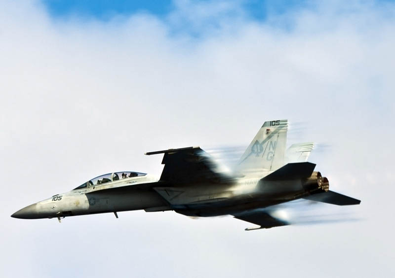 40 Photos of Airplanes Breaking the Sound Barrier » TwistedSifter