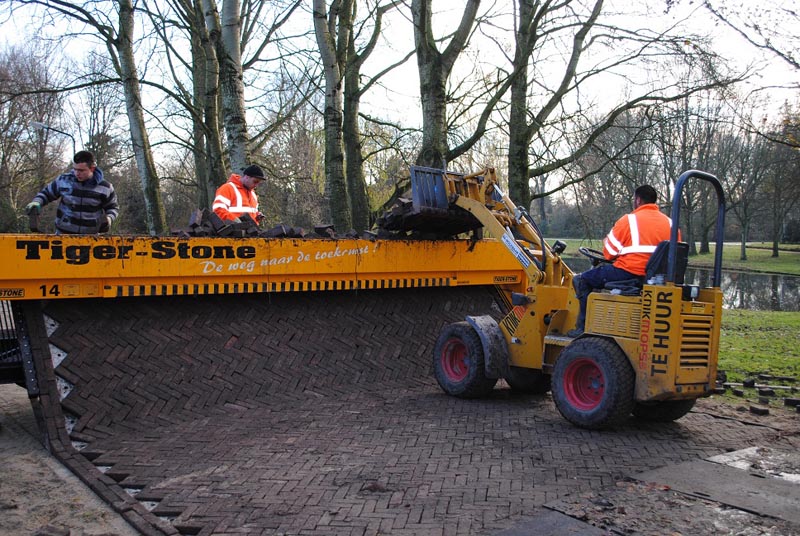 This Machine Prints Brick Roads » TwistedSifter