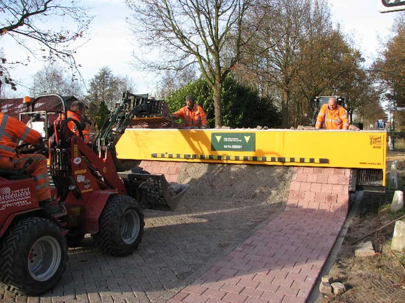 This Machine Prints Brick Roads » TwistedSifter