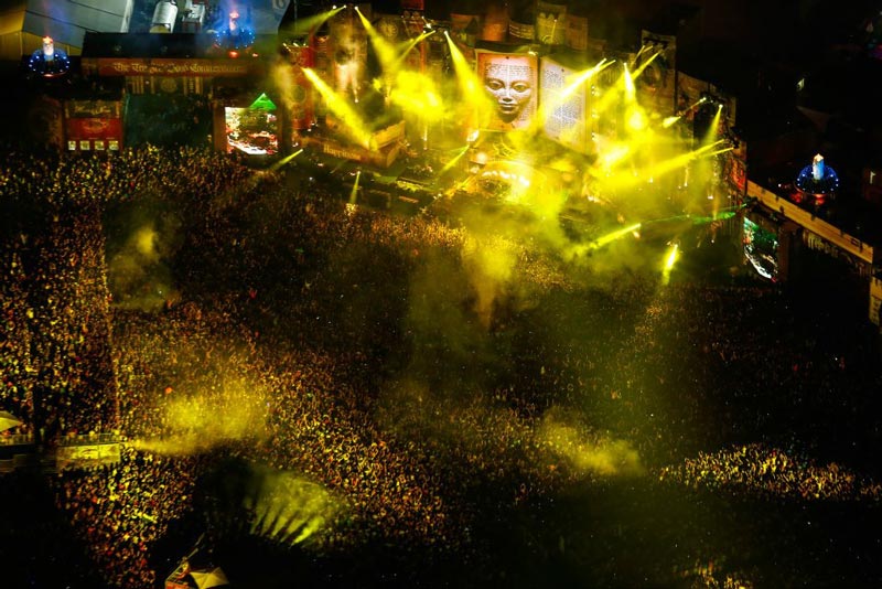 The Amazing Stage Designs of the Tomorrowland Music Festival ...