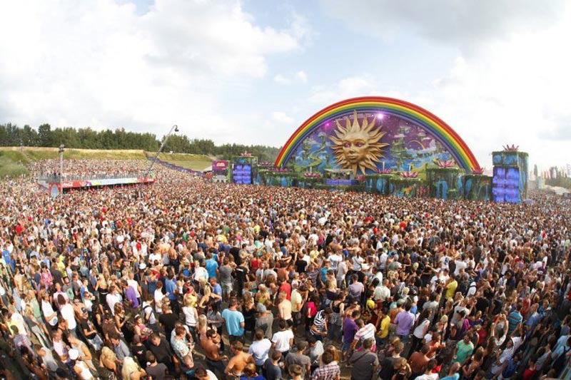 The Amazing Stage Designs of the Tomorrowland Music Festival ...