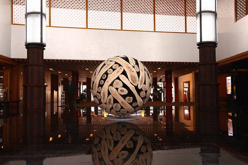 Colossal Wooden Spheres Made from Interlocking Wood » TwistedSifter
