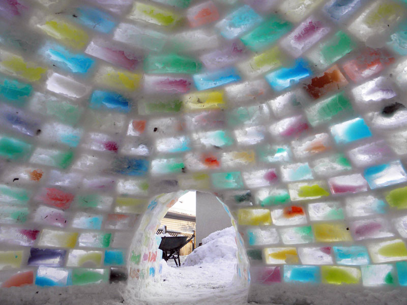 How To Make a Rainbow-Coloured Igloo Using Milk Cartons » TwistedSifter