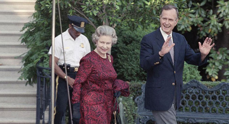 Portraits of the Queen with the Last 12 U.S. Presidents » TwistedSifter