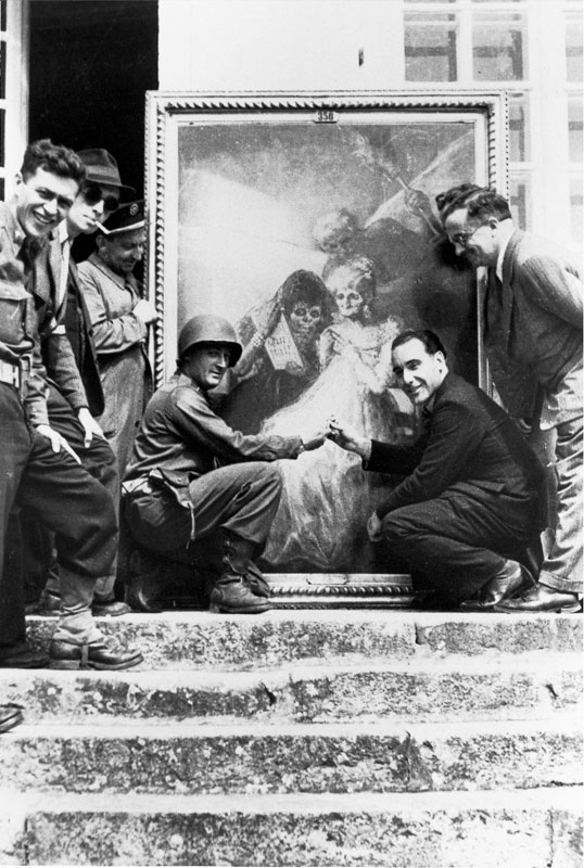How France Hid the Louvre’s Masterpieces During WWII » TwistedSifter