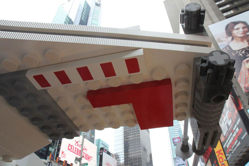 World’s Largest LEGO Model is a 5.3m Piece X-Wing » TwistedSifter