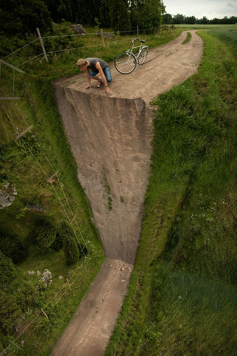 Surreal Photos That Make You Look Twice » TwistedSifter