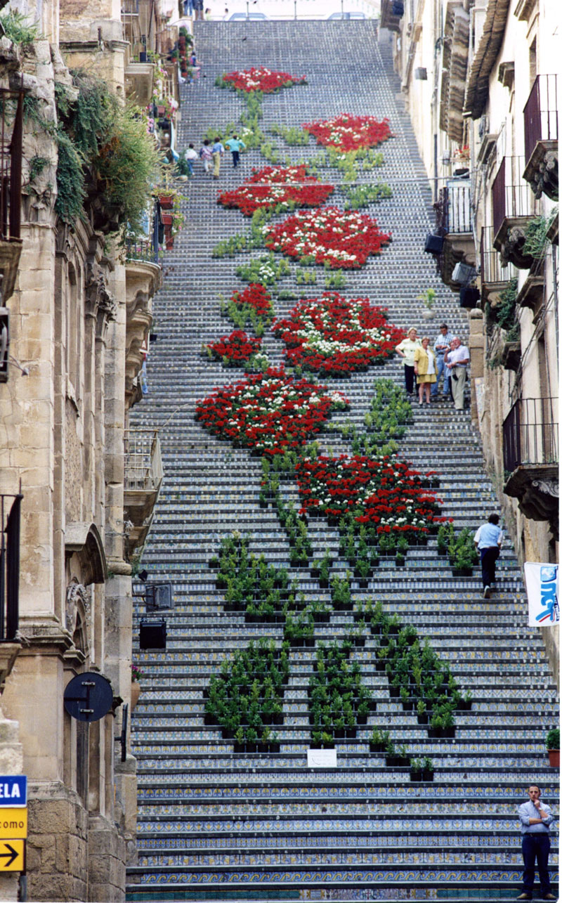Picture of the Day: Giant Staircase Art Made from Potted Plants ...