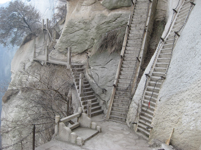 China’s Cliffside Plank Path Will Give you Goose Bumps » TwistedSifter