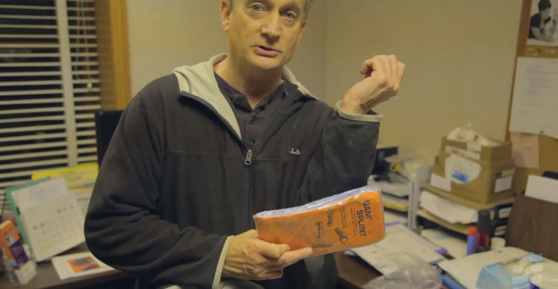 This Doctor has Spent the Last 22 Years Dressed Like a Homeless Person ...