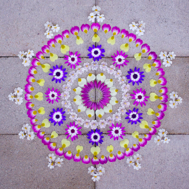 15 Flower Mandalas by Kathy Klein - TwistedSifter