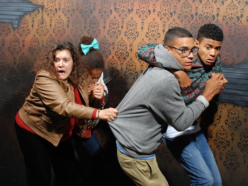 60 People that Will Never Forget this Haunted House » TwistedSifter