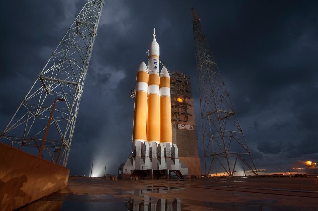 17 HQ Photos from NASA’s Orion Launch » TwistedSifter