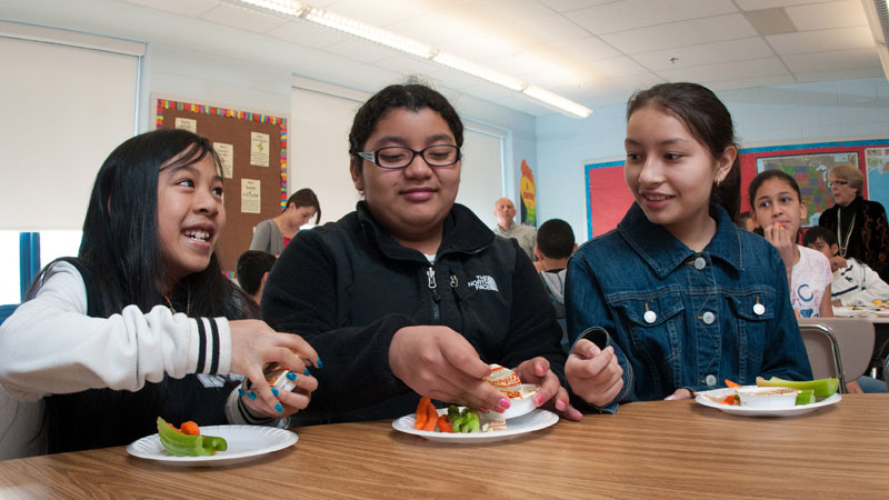 Want Kids to Eat More Fruits and Veggies? Make Recess Before Lunch ...