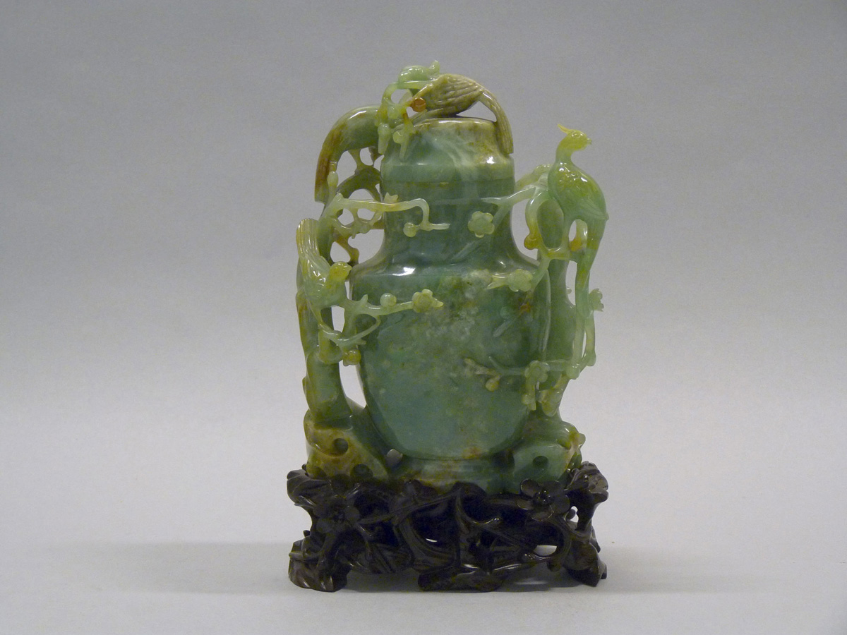 12 Exquisite Artworks Carved from Jade - TwistedSifter