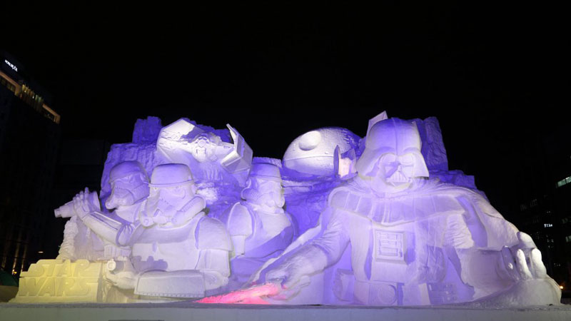 Japanese Army Brigade Builds 50 ft Vader Out of Snow » TwistedSifter