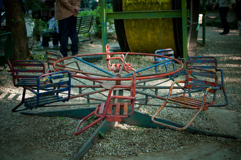 This Guy Spent the Last 40 Years Building His Own Human-Powered Theme ...